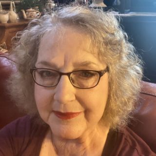 Laura Hastings-Brownstein — YouPic