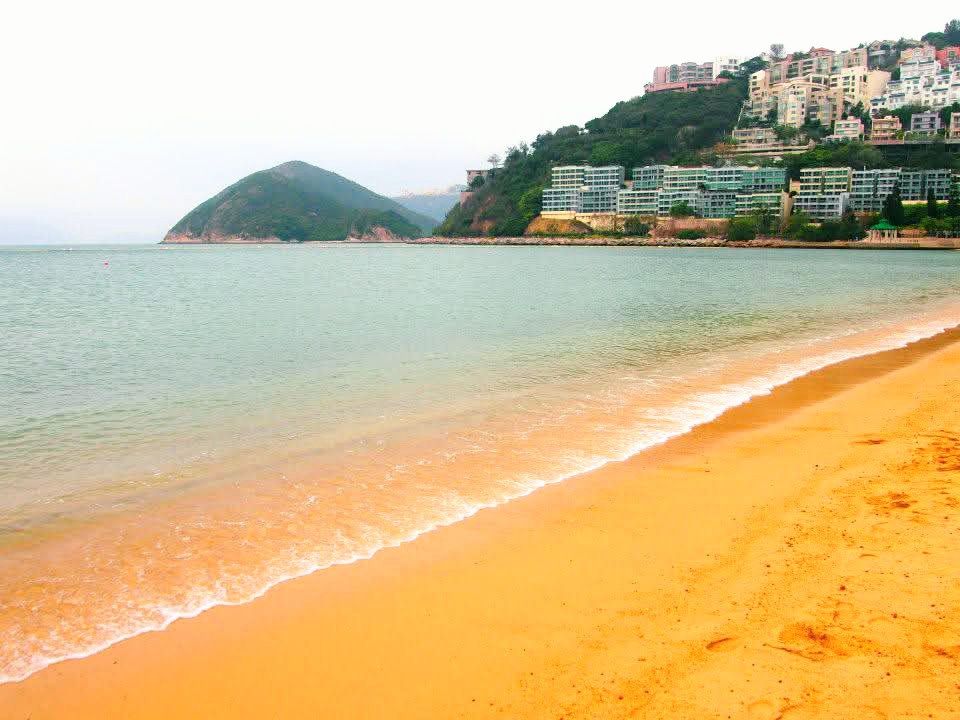 Thin Waves 薄薄的海浪 (2015), taken at Repluse Bay, Hongkong by Mickey Lee ...