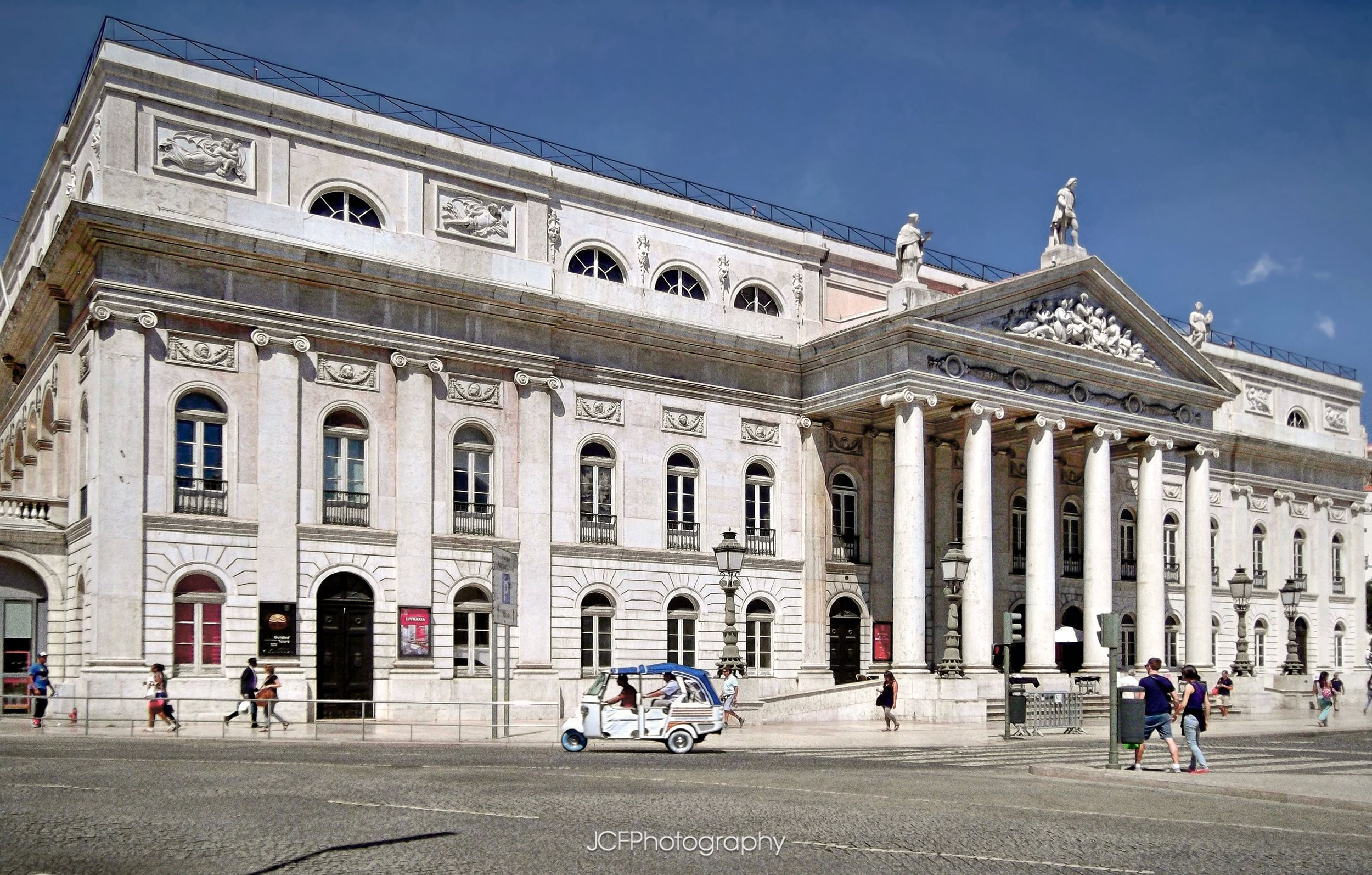 Teatro Doña María II: El Templo de Talia y Melpómene en Lisboa by Juan ...