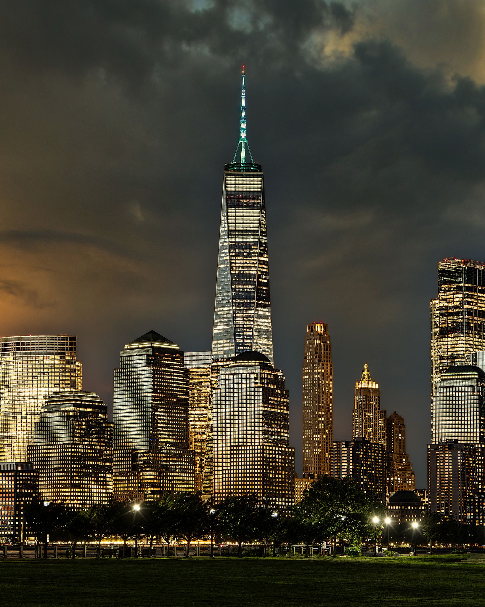 Dramatic sunset at One World Trade Center by Ty Chee on YouPic